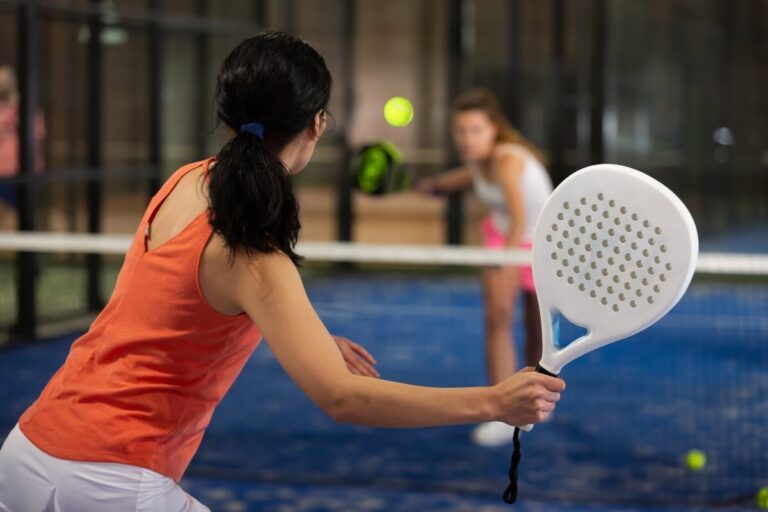 De Beste Padelrackets voor Gemiddelde Spelers: Een Gids voor Optimale